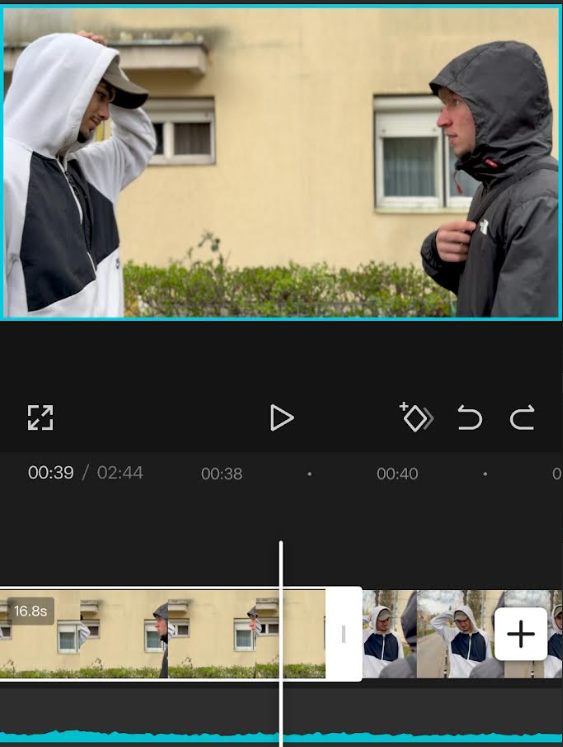 25. EDITING/SPECIAL EFFECTS – Julian Espinoza